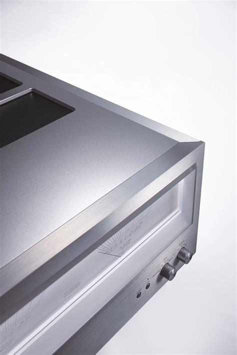 Reference Class R Series SE R Technics Canada