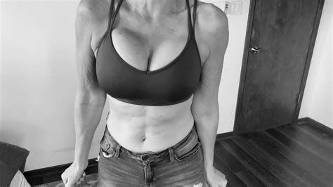 Milf Busty 50 Free Mobile Milf Hd Porn Video 62 Xhamster