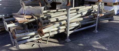 1 X Stillage Of Scaffolding Braces Auction 0257 3029513 Grays Australia