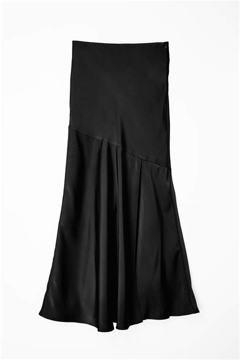 Satin Asymmetric Seam Detail Maxi Skirt Black Na Kd