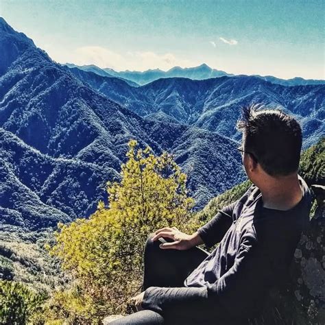 張孝群 Chou Chun Tw • Threads Say More