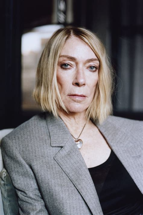 Heroes Kim Gordon V Magazine
