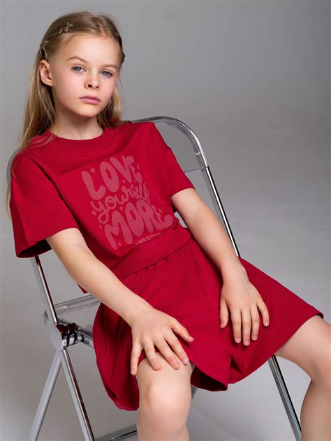 Мода для девочки 2024 детский костюм Laretto