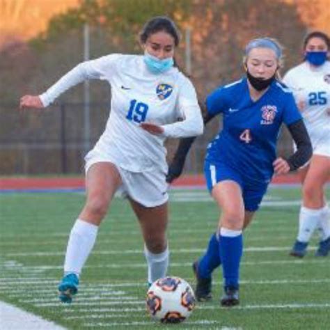 Sofia Arenas Soccer Recruiting Profile