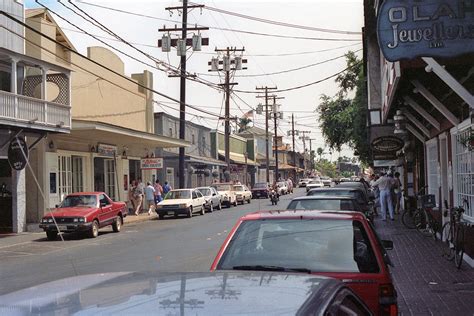 Blogography × Memories Of Old Lahaina Town