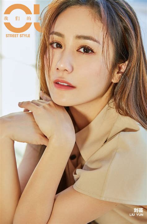 女士街拍 溢彩春日 主题 刘芸的街拍look 搜狐大视野 搜狐新闻