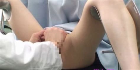 Japanese Amateur Handles Objects