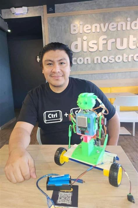 Ademir Bermudez En Linkedin Esrobotica Arduino Educacion Desarrollo Robots Robotica