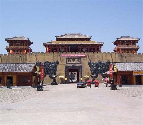 浙江 金华 横店影视城 秦王宫景区 泉州西湖假期旅行社