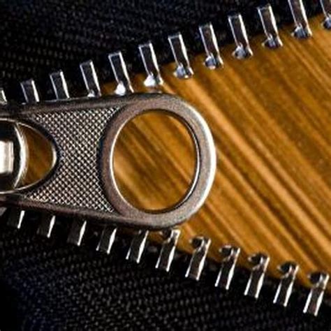 How To Remove And Replace An Old Zipper Slider Fix A Zipper Upcycle Sewing Zipper Flowers