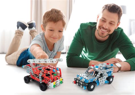 Constructor Raptor Alexander One Of The Largest Toys Producers In