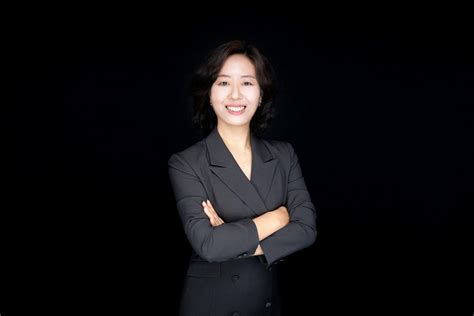 추상연 Ceo스튜디오 세무사프로필사진 세무사사진 프로필사진