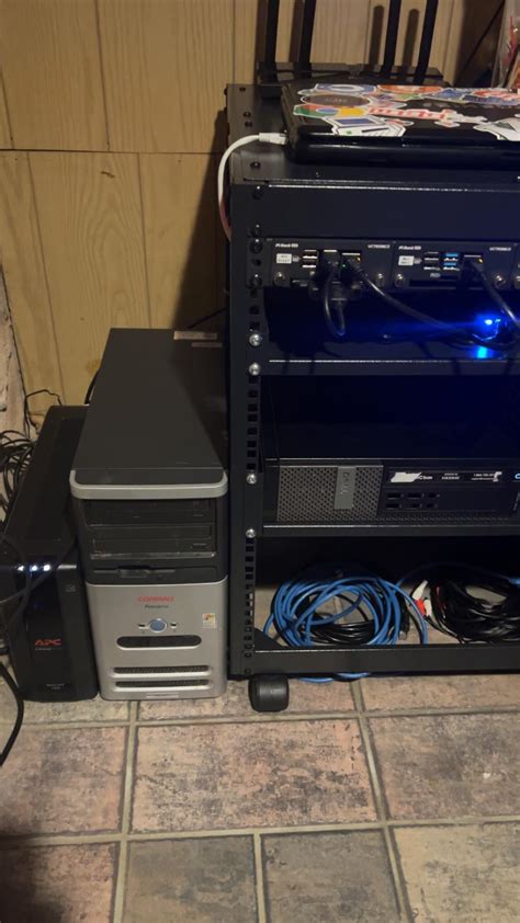 Suggestions For An Old Compaq Presario R Homelab