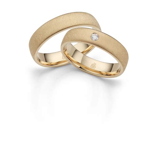 Eheringe Gold Zeitlose Schönheiten Und Eleganz