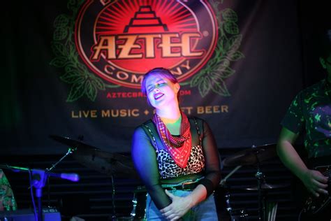 Meet Kaylee Daugherty Singer Musician And Teacher Shoutout Socal