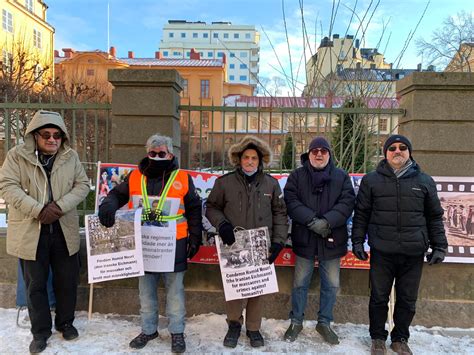 گردبوونەوەی بەشێک لە کوردانی تاڕاوگە لەبەرەم دادگای تاوانبار حەمید نووری لە ستۆکهۆڵم ناوەندی