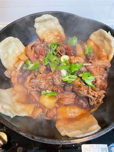 【地锅鸡，教你贴饼子好吃的小技巧~图片】娆錦下厨房