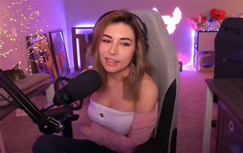 Top 5 Female Twitch Streamers 2022