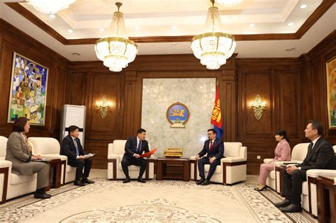 Аялал жуулчлалын тухай хуулийн шинэчилсэн найруулгын төслийг өргөн барилаа