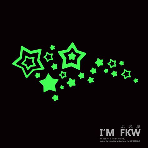 反光屋FKW 夜光貼紙 星心 星星 小款 蓄光放光 防水 長效發光 簡單貼飾 可愛 甜美 DIY 流星 STAR 星空 蝦皮購物