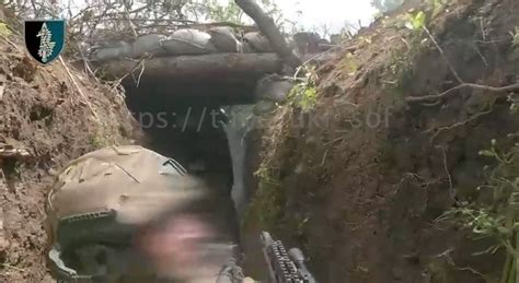 Оперативний ЗСУ On Twitter Воїни ССО України з тилу зайшли в окопи противника на Південному