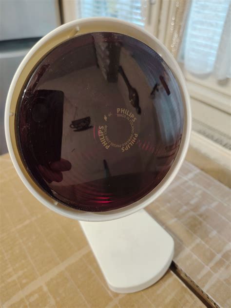 Инфрачервена лампа за нагревки Philips 150w гр Русе Дружба 3 • Olx Bg