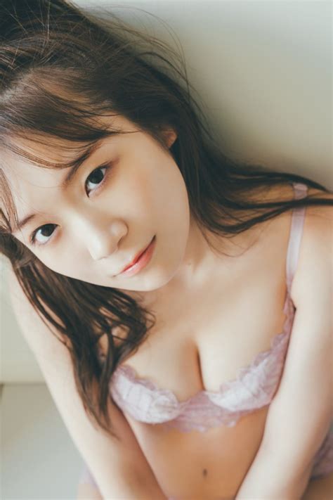（写真）乃木坂46・秋元真夏、ランジェリーカット公開 エンタメ ニュース ｜クランクイン！
