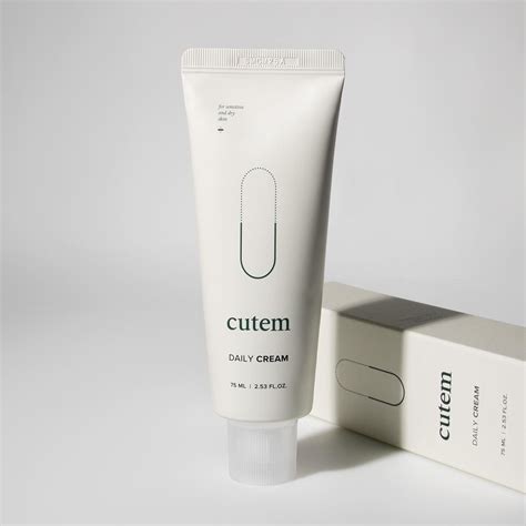 Cutem 큐템 쫀득하면서도 부드러운 크림치즈텍스처 큐템 데일리 크림을 잠들기 전 도톰하게 피부에 Facebook