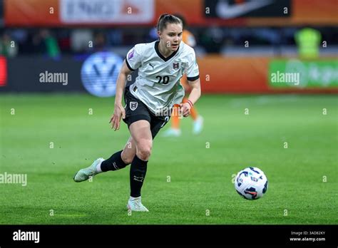 V Li Lilli Purtscheller Österreich 20 Am Ball Einzelbild Ganzkörper Aktion Action