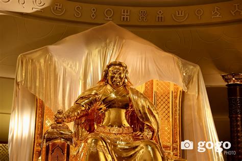 ФОТО Чингис хааны алтан хөрөг Их хааны өргөөний нээлт боллоо