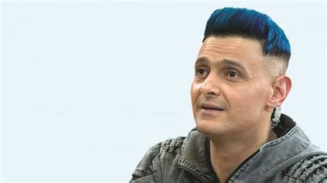 شقيق رامز جلال يكشف حقيقة اعتزال أخيه وإصابته بالعمى صحيفة الوطن