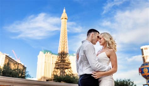 Millie Mummery And Chris Locontis Wedding Website