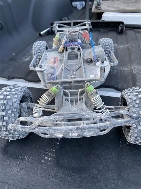 Four Days Into My New Slash VXL 2wd Brushless Looking At The Proline Shocks But Ordered Some