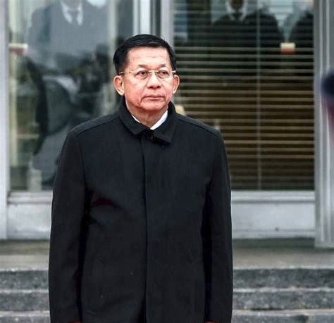 Khit Thit Media ရုရှားခရီးစဉ် မတိုင်မီ မင်းအောင်လှိုင်က