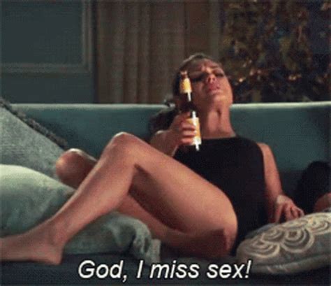 Sex Friends With Benefits GIF Sex Friends With Benefits Mila Kunis Discover Share GIFs