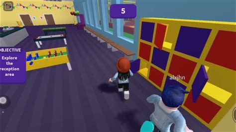 Escaping The Clown 🤡 Patchys Playhouse Roblox Youtube