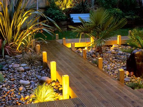 Освещение в саду/Lighting in the garden | Фото