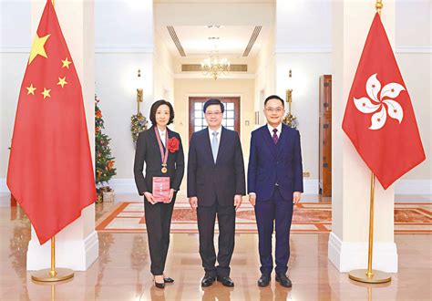 特首賀范婉雯獲衞健委表彰 感謝中央肯定港醫援成就 香港文匯報