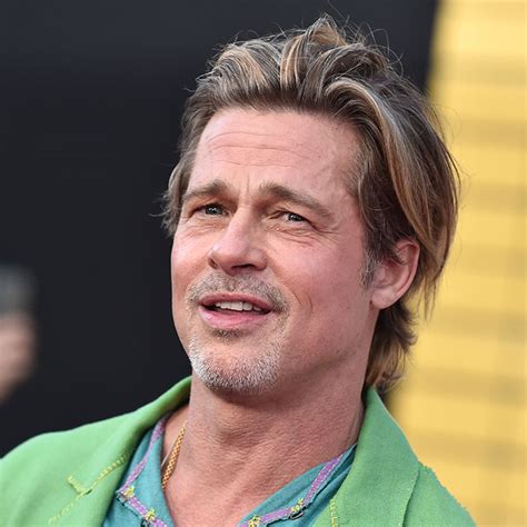 Padma Lakshmi Poses For Sports Illustrated Swimsuit Issue In A Gold Bikini At She Looks