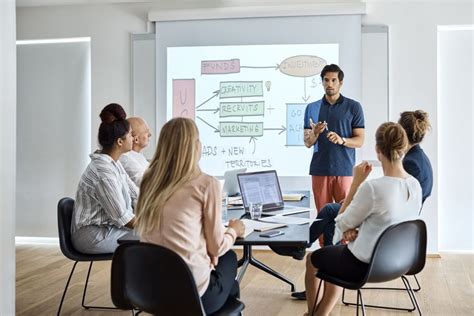 How To Crop A Shape In PowerPoint