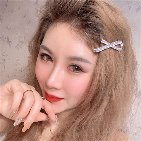 发夹女成人网红水钻鸭嘴夹一字夹韩版可爱学生边夹简约头饰发卡 虎窝淘