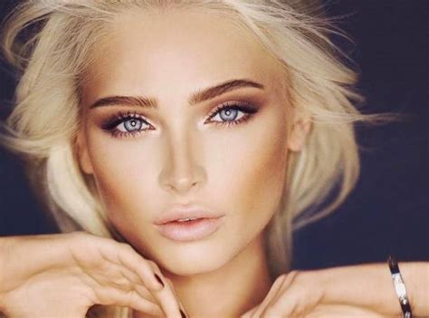 Алена Шишкова разместила очень неожиданный снимок с мамой Тимати