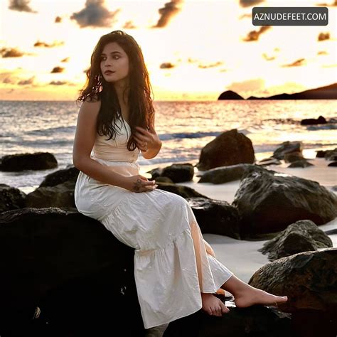 Neha Pednekar Feet Aznudefeet