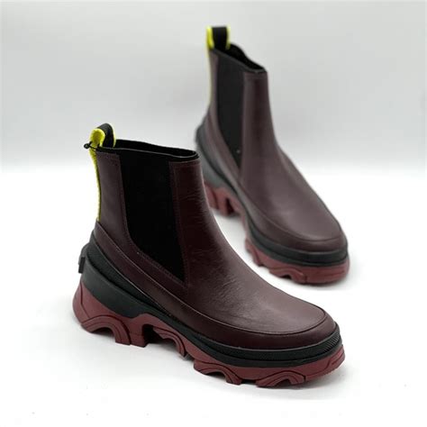 Sorel Shoes Sorel Brex Chelsea Boot Womens 7 Maroon Black Leather