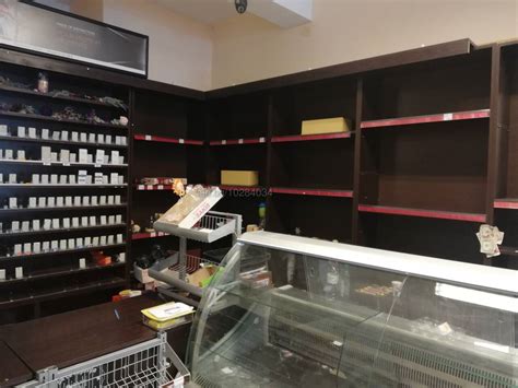 Обзавеждане за магазин разпродава Търговско и ресторантьорско оборудване Бургас Продав