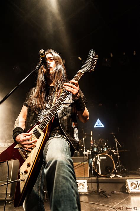 Class101 프로 기타리스트 윤두병에게 배우는 실전 락기타 일렉트릭 기타 입문 기초 테크닉