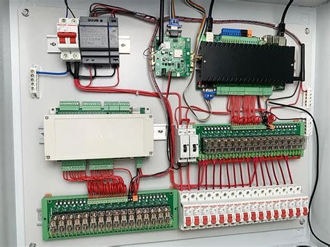 Kincony Atc Esp32 Tuya Iot Adapter For Rs232 Rs485 Relay Module With Tuya Phone Application