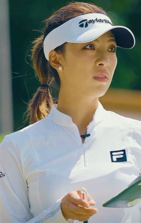 Lily Muni He En 2025