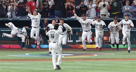 Livetests 緊急特報 侍ジャパンWBC世界一の熱狂 2 471