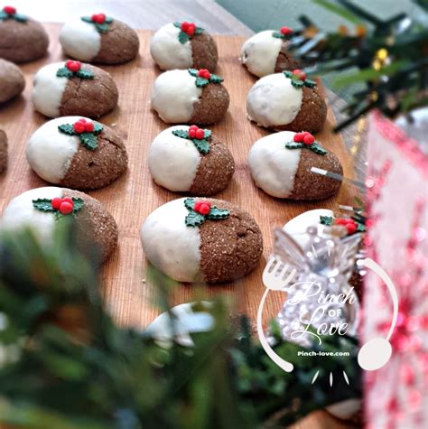 Джинджифилови бисквитки с бял шоколад и меласа Щипка Любов